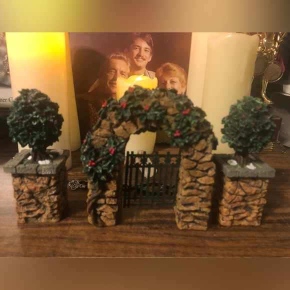 Department 56 | Holiday | Department 56 Stone Corner Posts With Holly ...